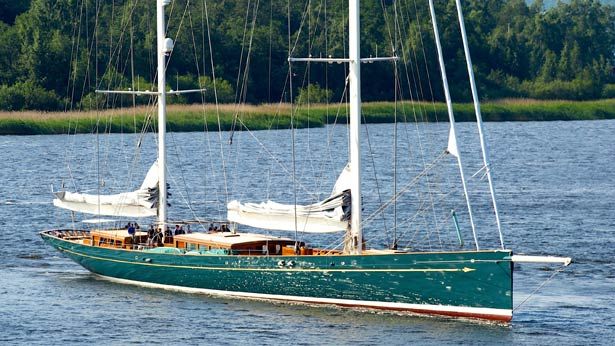 Superyacht Hetairos successfully completes first sea trials